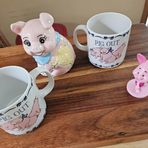 Accents | Pig Lot 2 Cups And Two Decorations | Poshmark